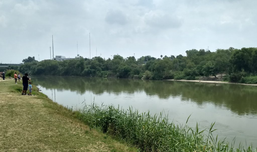2019 Rio Grande - part 3, Laredo: a state park on the edge of a city, a ...